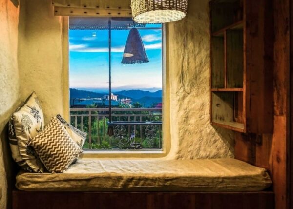 10 Eminent Homestays and Guest Houses in Bir | Insta Himachal